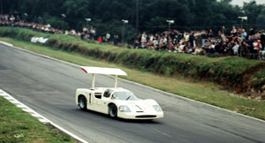 Phil Hill and the Chaparral 2F - Motor Sport Magazine