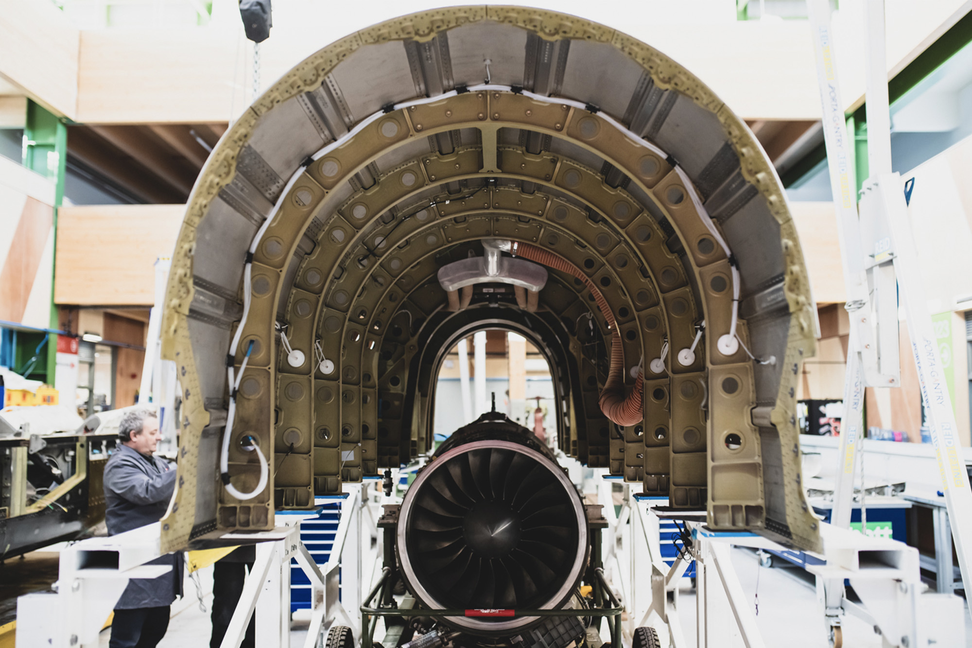 Beating heart of Bloodhound: hands-on with its jet engine - Motor Sport ...