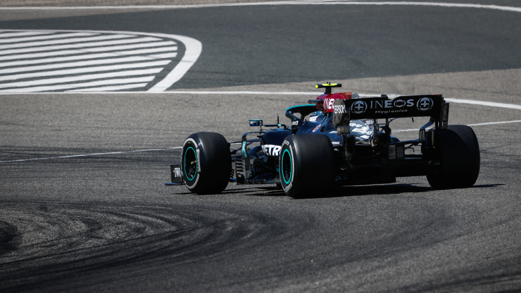 Mercedes still puzzled by handling woes during F1 testing - Motor Sport ...