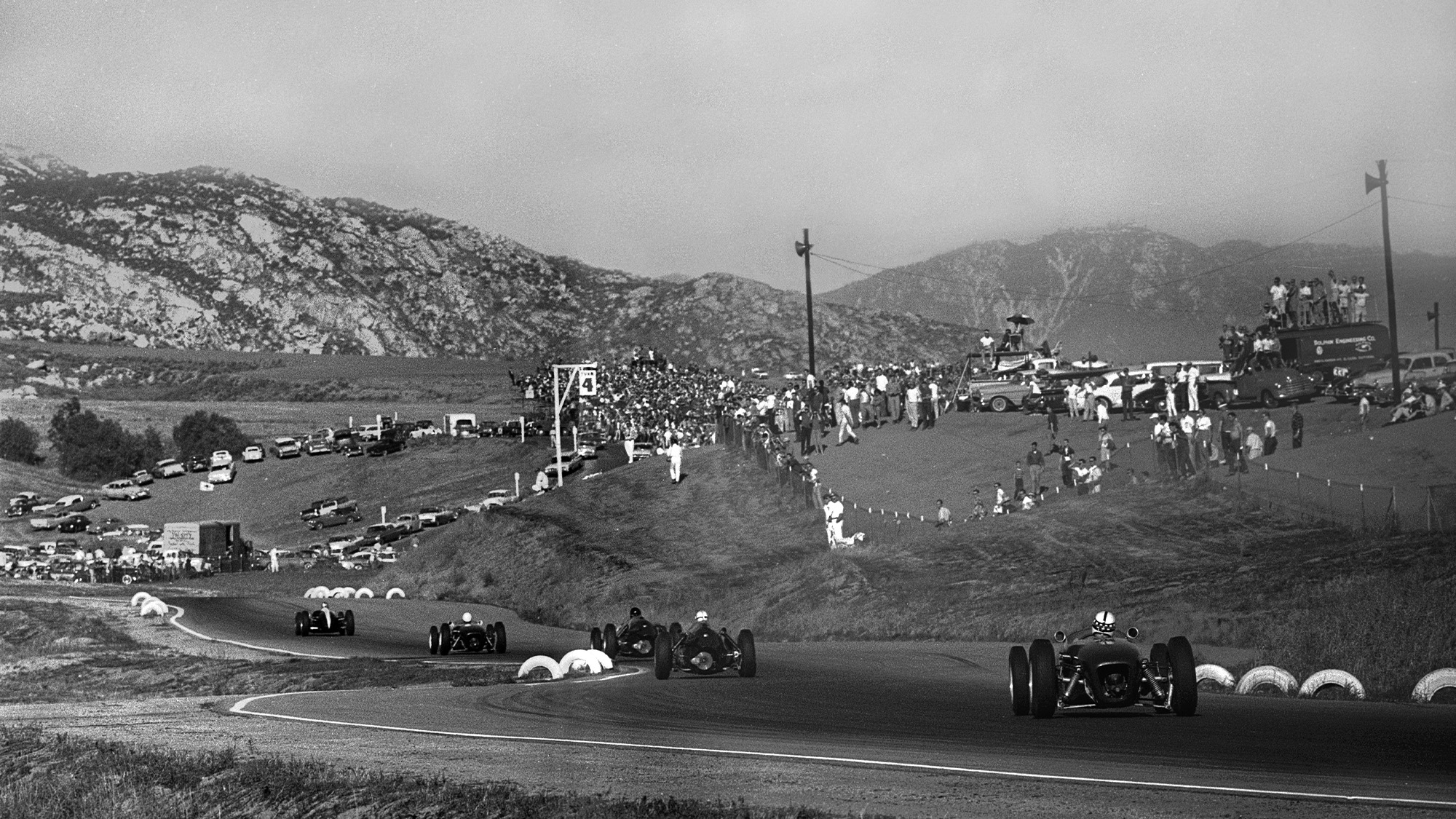 F1's dramatic 1960 season finale, in its only visit to Riverside ...